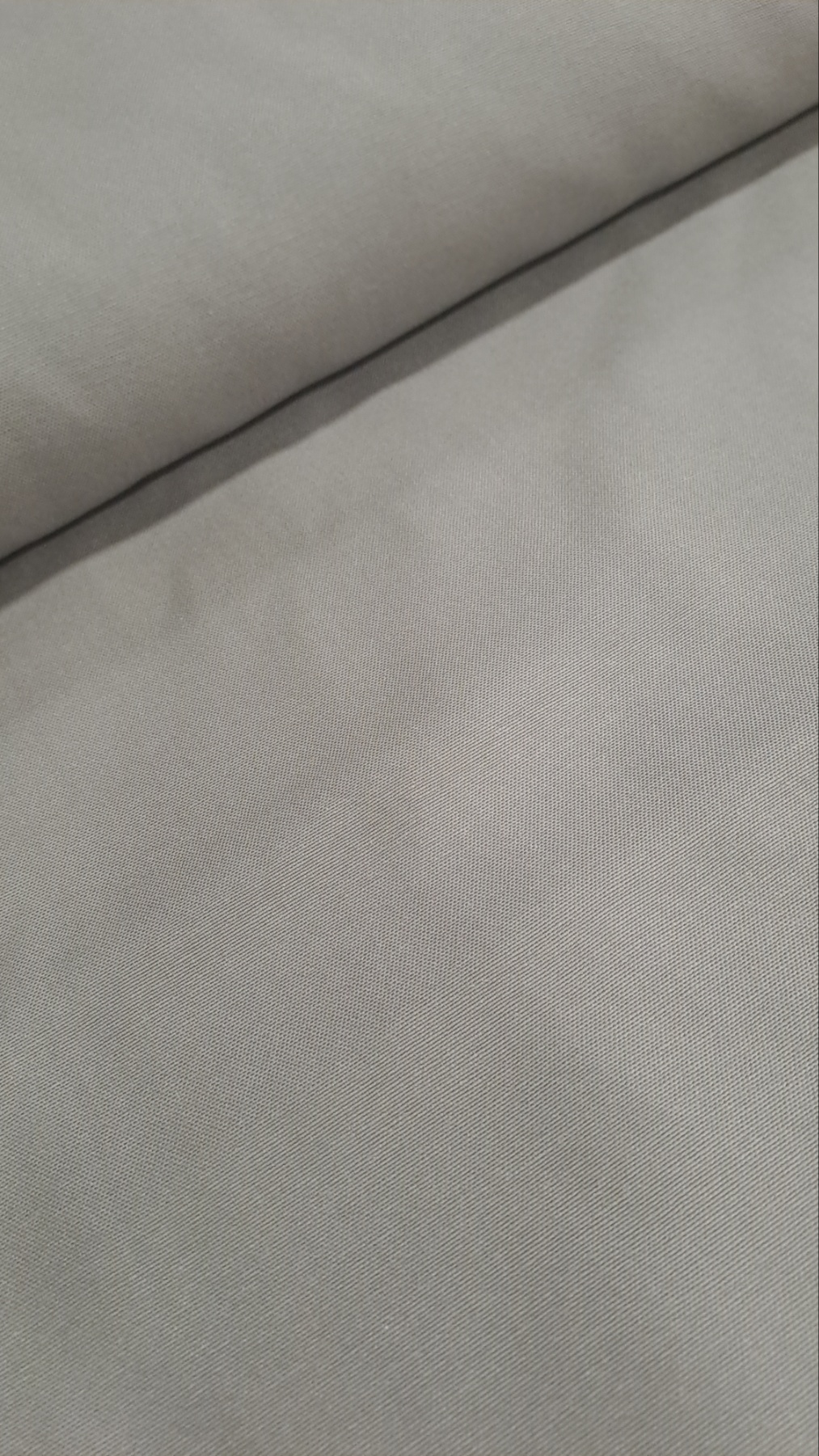 ΚΑΡΑΒΟΠΑΝΟ, ΑΔΙΑΒΡΟΧΟΠΟΙΗΜΕΝΟ ΓΚΡΙ ΛΑΔΙ – ΓΙΑΝΝΗΣ ΚΑΛΥΚΑΚΗΣ ΥΦΑΣΜΑΤΑ