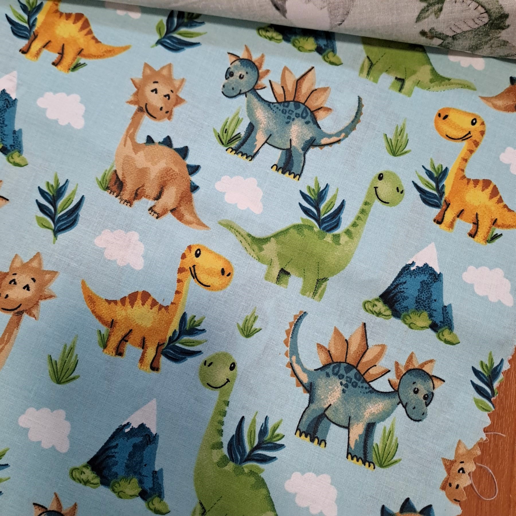 ΒΑΜΒΑΚΕΡΟ HAPPY DINOS 2,60 ΦΑΡΔΟΣ ΔΙΠΛΟΦΑΡΔΟ – ΓΙΑΝΝΗΣ ΚΑΛΥΚΑΚΗΣ ΥΦΑΣΜΑΤΑ